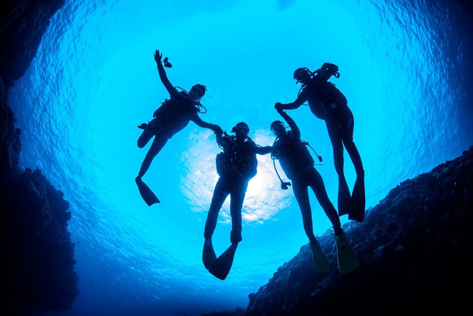ライセンス講習 - ダイビングショップ MARUDAI（マルダイ） - 宮古島でのダイビング・ライセンス取得はぜひMARUDAIへ！